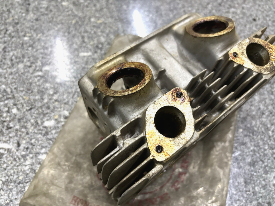 Honda 1968 CB175 CB175-K0 CL175 CL175-K0 Cylinder Head NOS Genuine ...