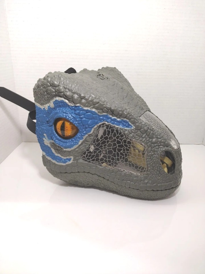 Jurassic World Dinosaur Chomp 'n Roar Mask Helmet Velociraptor Blue ...