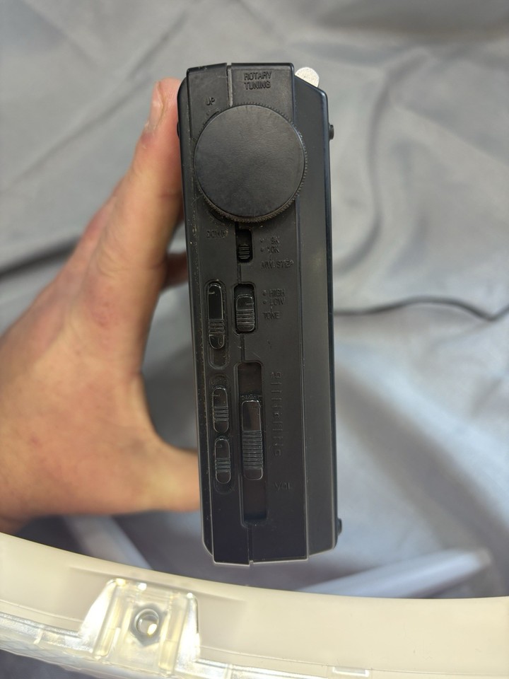 Realistic DX-380 FM LW MW Short Wave Portable Radio - Untested | eBay