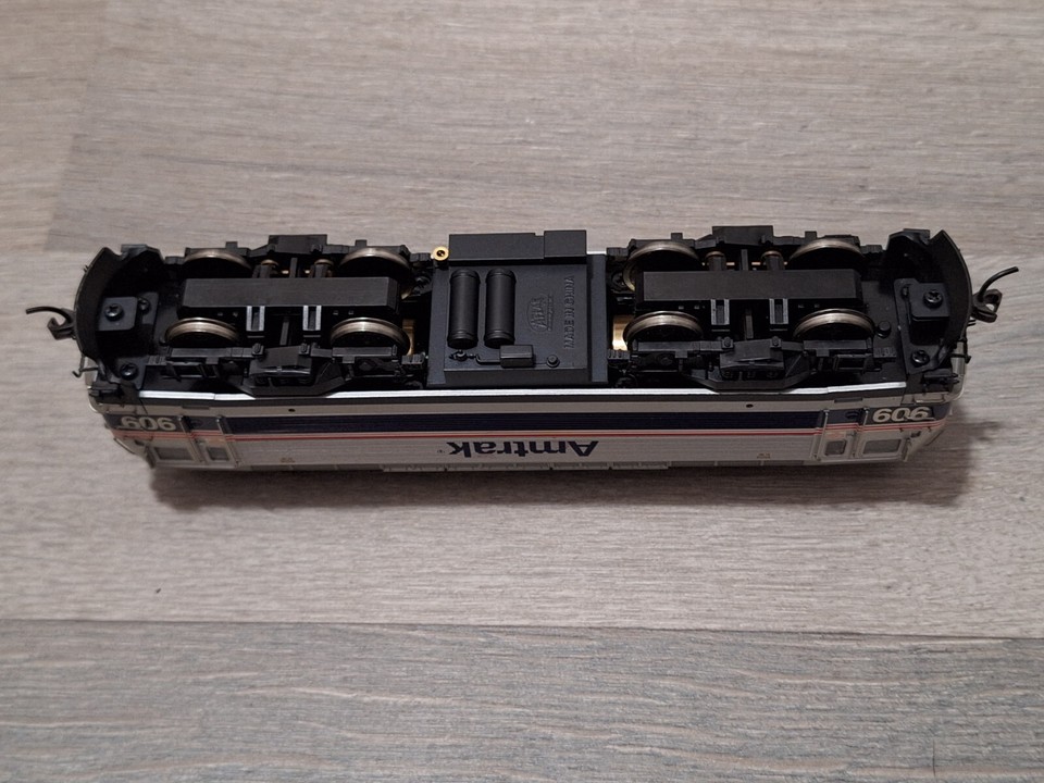 ⭐ ATLAS 8574 HO SCALE AMTRAK PHASE IV AEM-7 ELECTRIC LOCOMOTIVE #909 ...