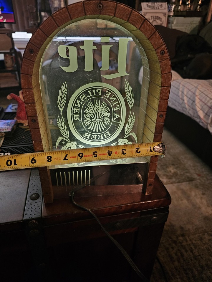 Vintage MILLER LITE Beer Great taste Less Filling Lighted sign rare bar ...