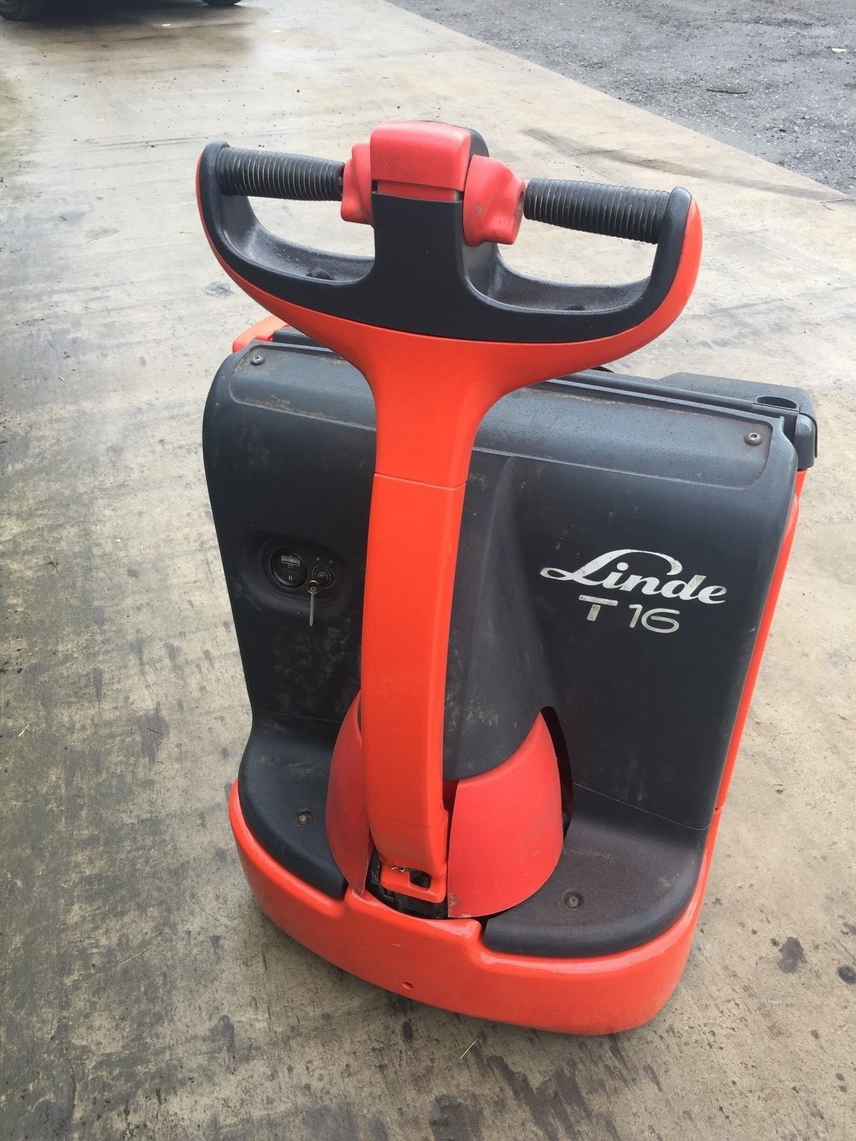 Hire - Linde T16, T18 & T20 Electric Powered Pallet Trucks from £15 ...