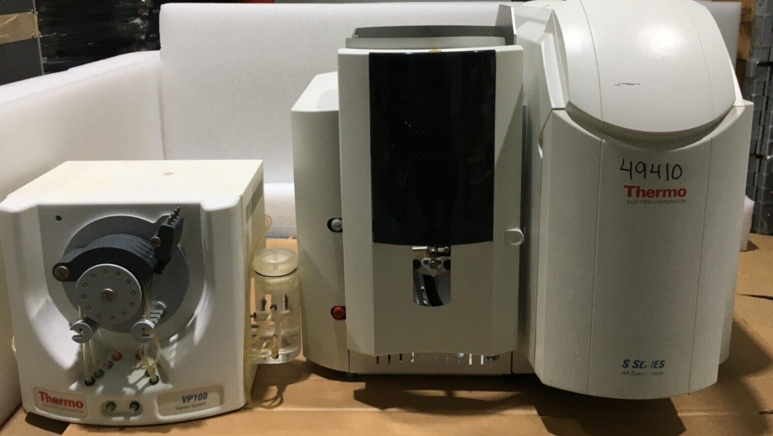 Thermo Elemental SOLAAR S4 AA Spectrometer and Thermo Vp100 Vapour ...