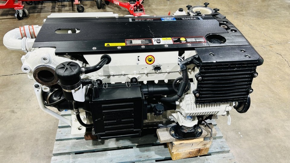 2008 VOLVO PENTA D6 435I-A (D6 435D-A IPS 600) ~ BOBTAIL DIESEL MARINE ...