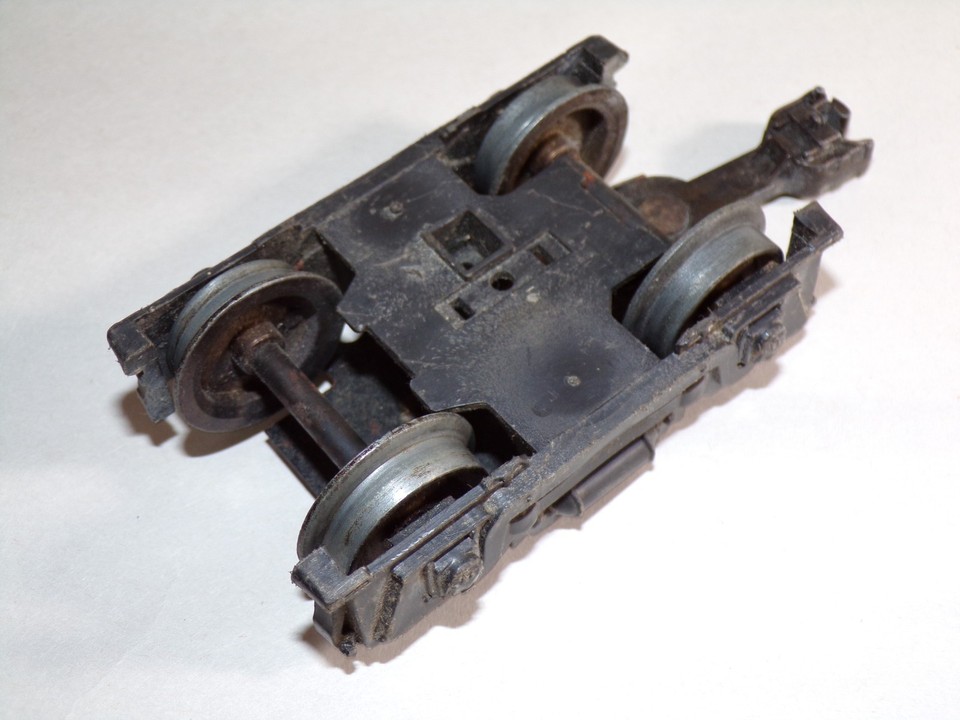 Vintage Original Lionel non roller B unit truck for later postwar alcos ...