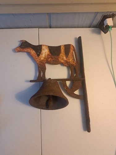 Antique Iron Dinner Bell Rustic Farmhouse Dairy Cow Wall Bracket HEAVY ...