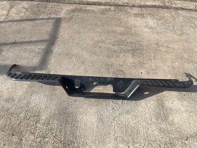 2019 2020 2021 Chevrolet Silverado Rear Bumper Center Pad Molding OEM ...