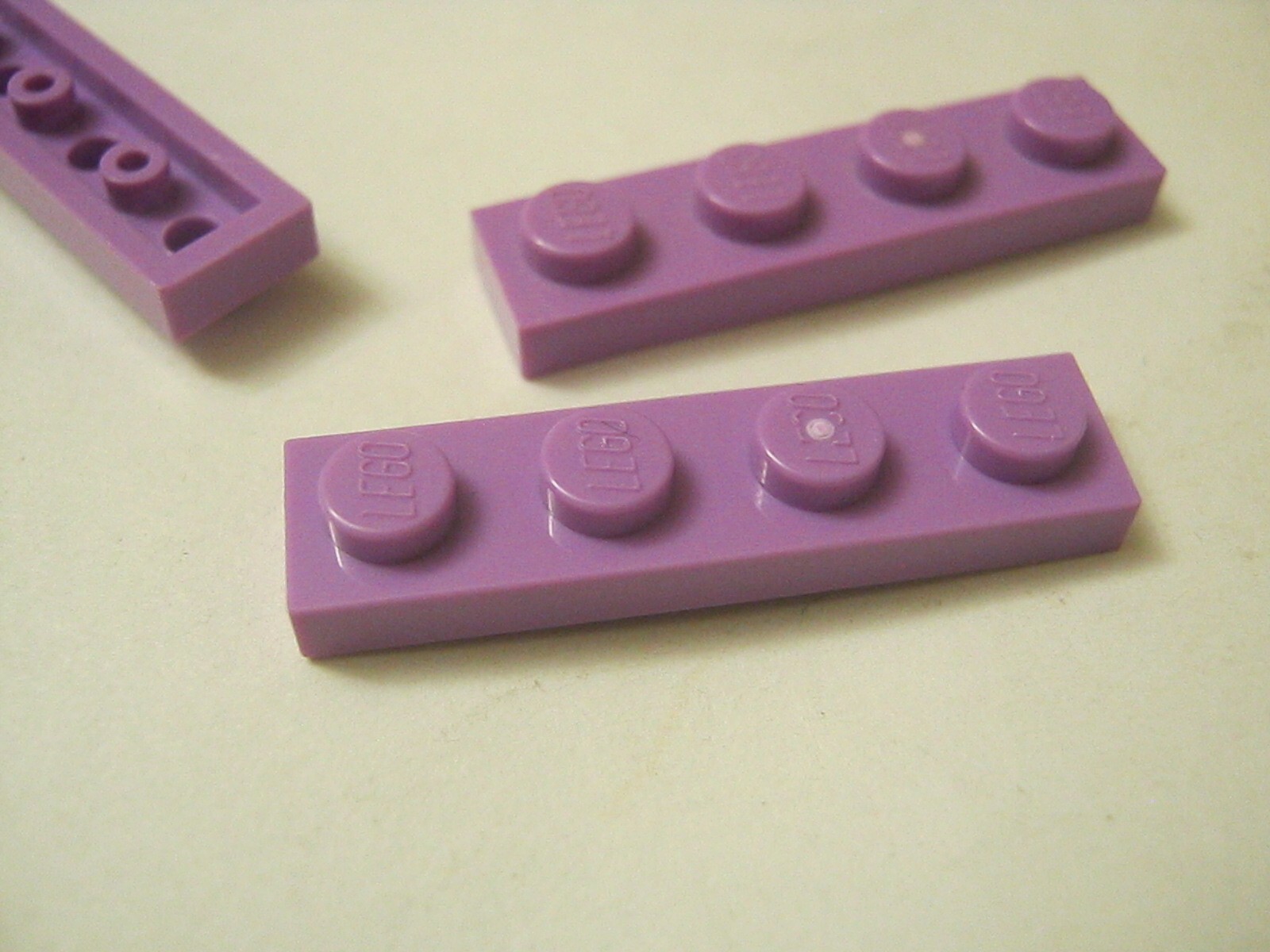Lego Lot Of 12 Light Purple, Violet, 1x4 Plates , 3710 (028-370) | eBay