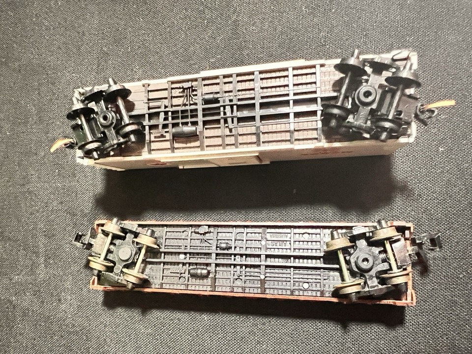 Set Of 2 Monon Cars: MicroTrains Box & Atlas Gondola 1 New 1 Pre Owned ...