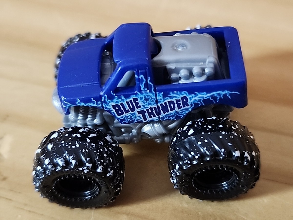 Blue Thunder Monster Trucks Monster Jam In Dresden Ein