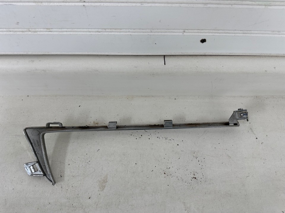 2014 2015 Chevrolet Camaro Upper Left Grille Headlight Trim Molding ...