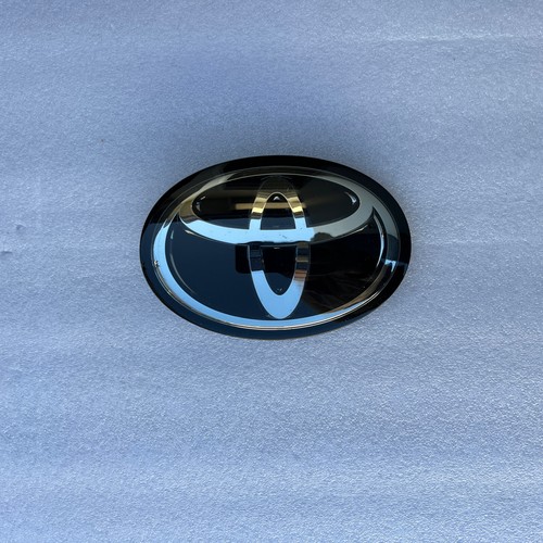 2019-2022 Toyota Corolla Grille Emblem 90975-02124 | eBay
