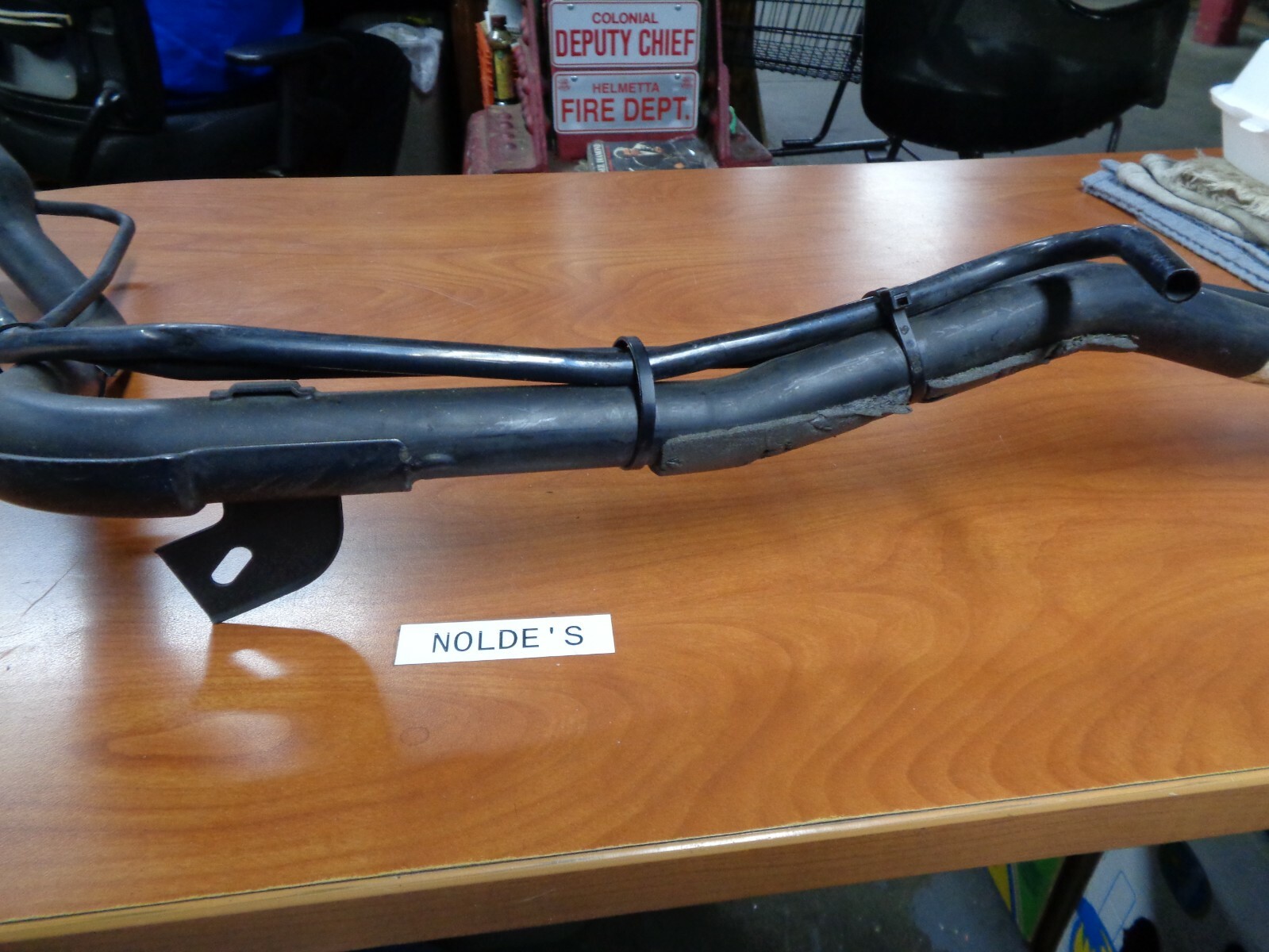 Ford AA8Z-9034-E Fuel Tank-Fuel filler neck tube SK5670 DSU13 | eBay