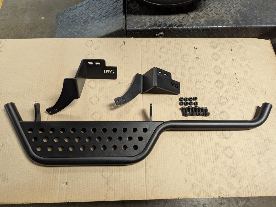 Ward's Icon EV G40L Gas 4 Passenger Golf Cart Nerf Bar Side Step Kit ...