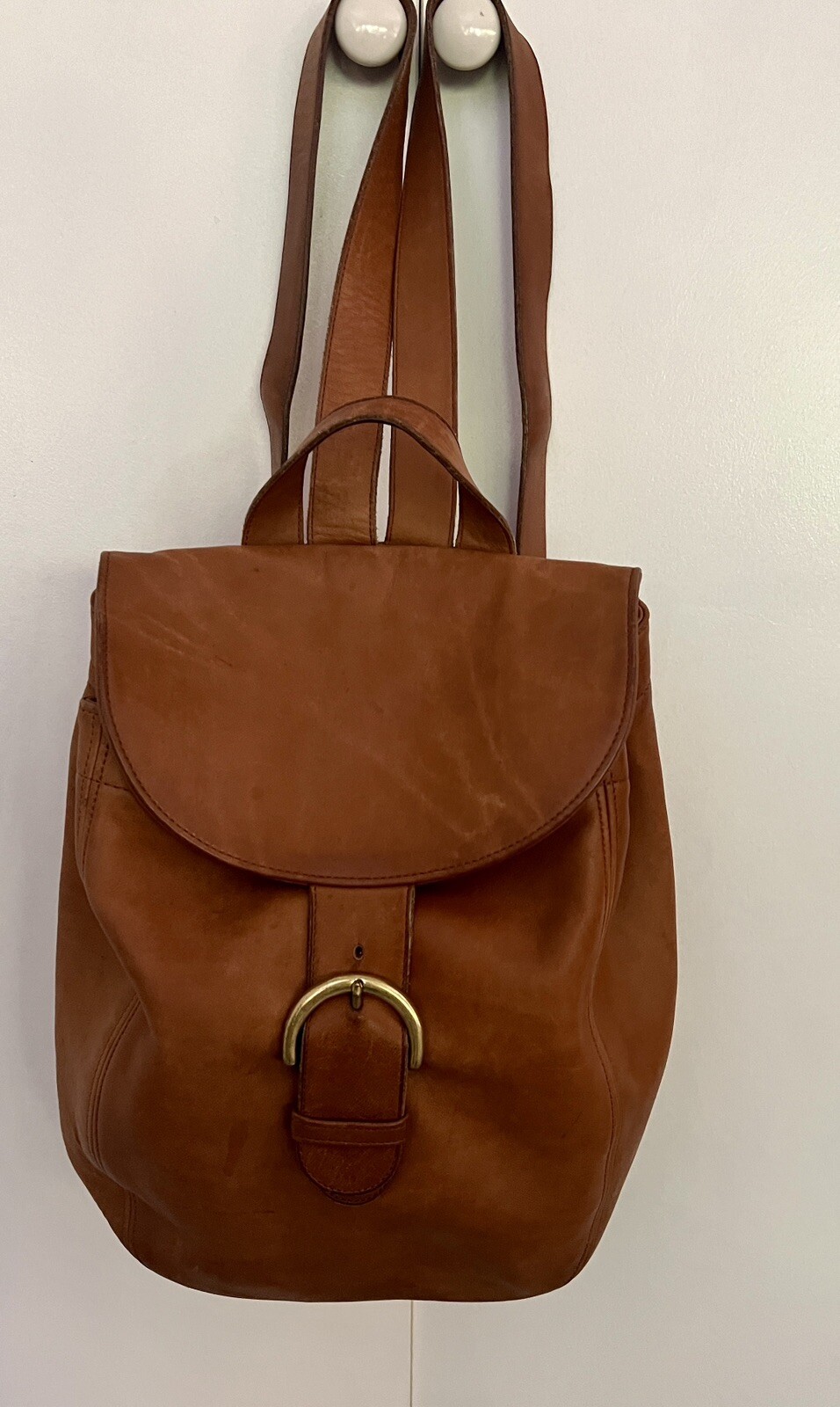 Vintage Coach, Classic British Tan Leather Backsac, M… - Gem
