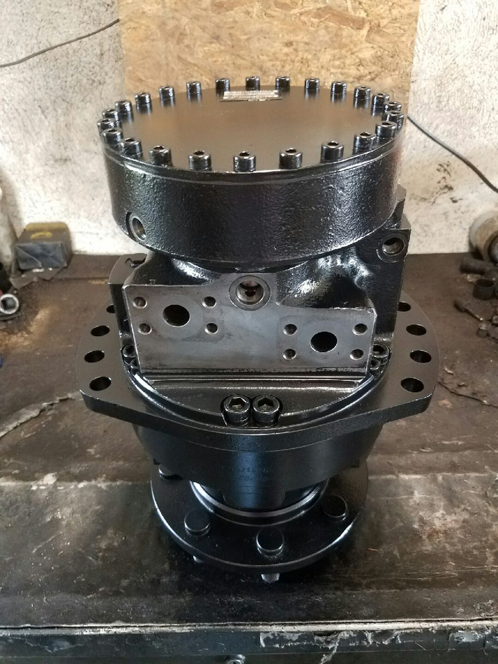Bobcat drive motor 2 speed T630 T650 T740 T750 T770 T870.Top Master ...