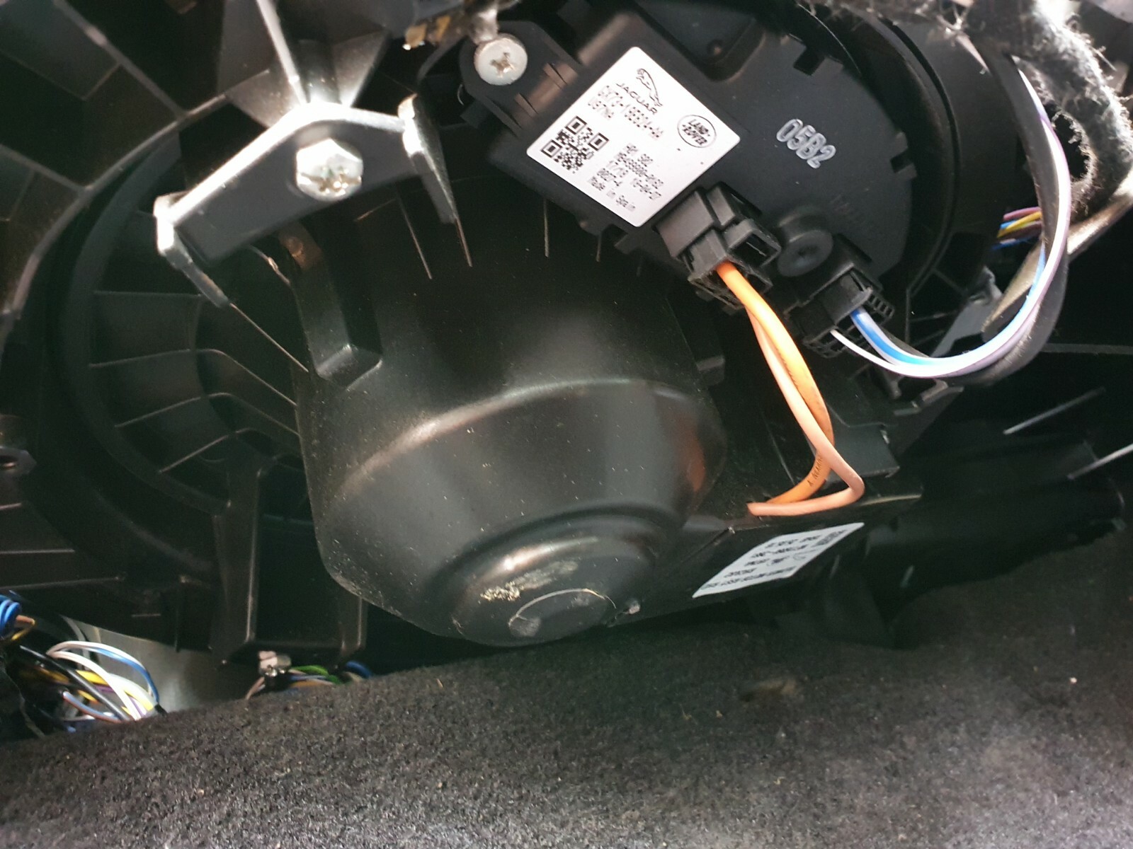 LAND ROVER DISCOVERY 5 L462 HSE 2017-2020 HEATER BLOWER MOTOR FAN ...