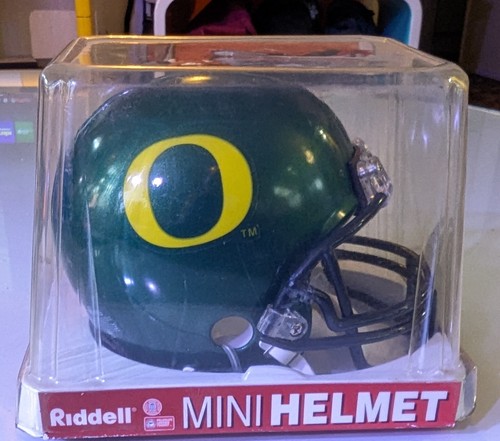 New Riddell Oregon Ducks Mini Helmet | eBay