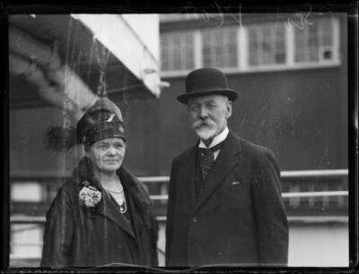 Former Prime Minister Sir Joseph Cook with wife Mary Cook on a shi- Old ...