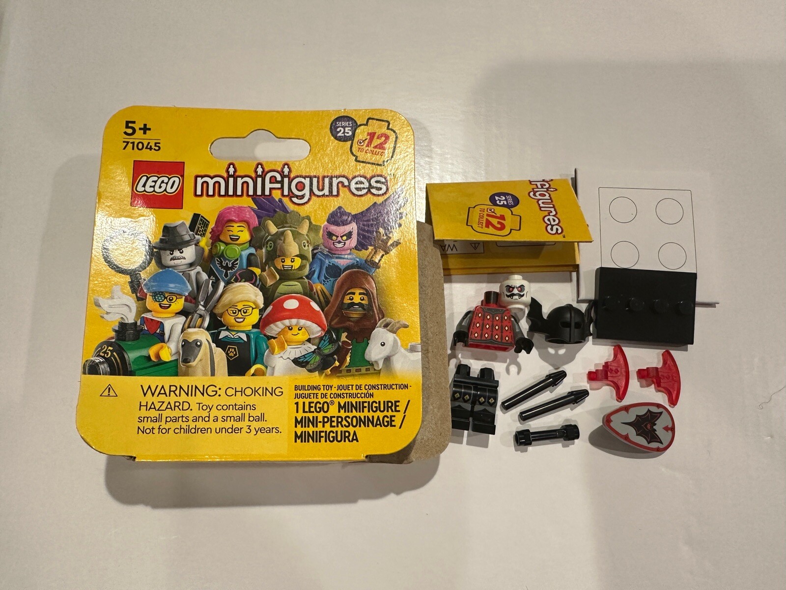 Lego 71045 Vampire Knight Collectible Minifigure Series 25 free ...