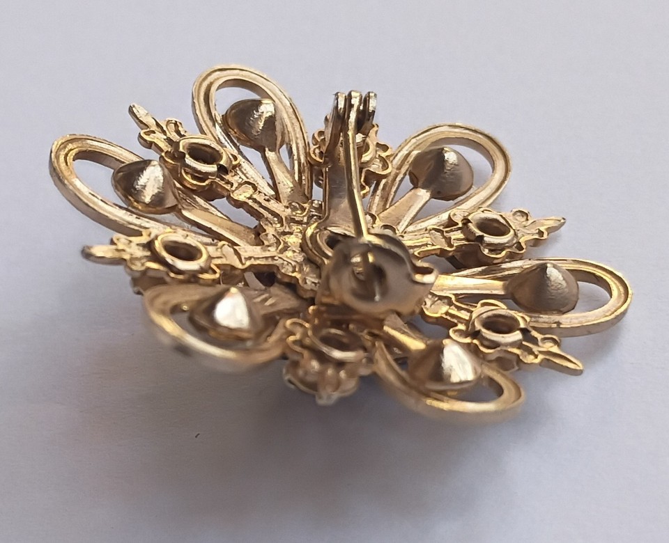 Vintage Blue and White Rhinestone Cluster Costume Brooch Pin for Lapel ...