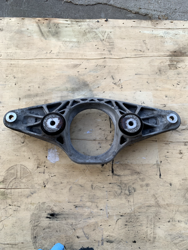 12-16 BMW F10 F12 M5 M6 - Differential Mount Bracket - 2284474 OEM | eBay