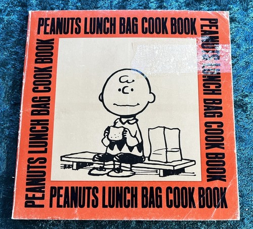Peanuts Lunch Bag Cook Book, Charlie Brown 1st Printing (?) 1974 Good ...