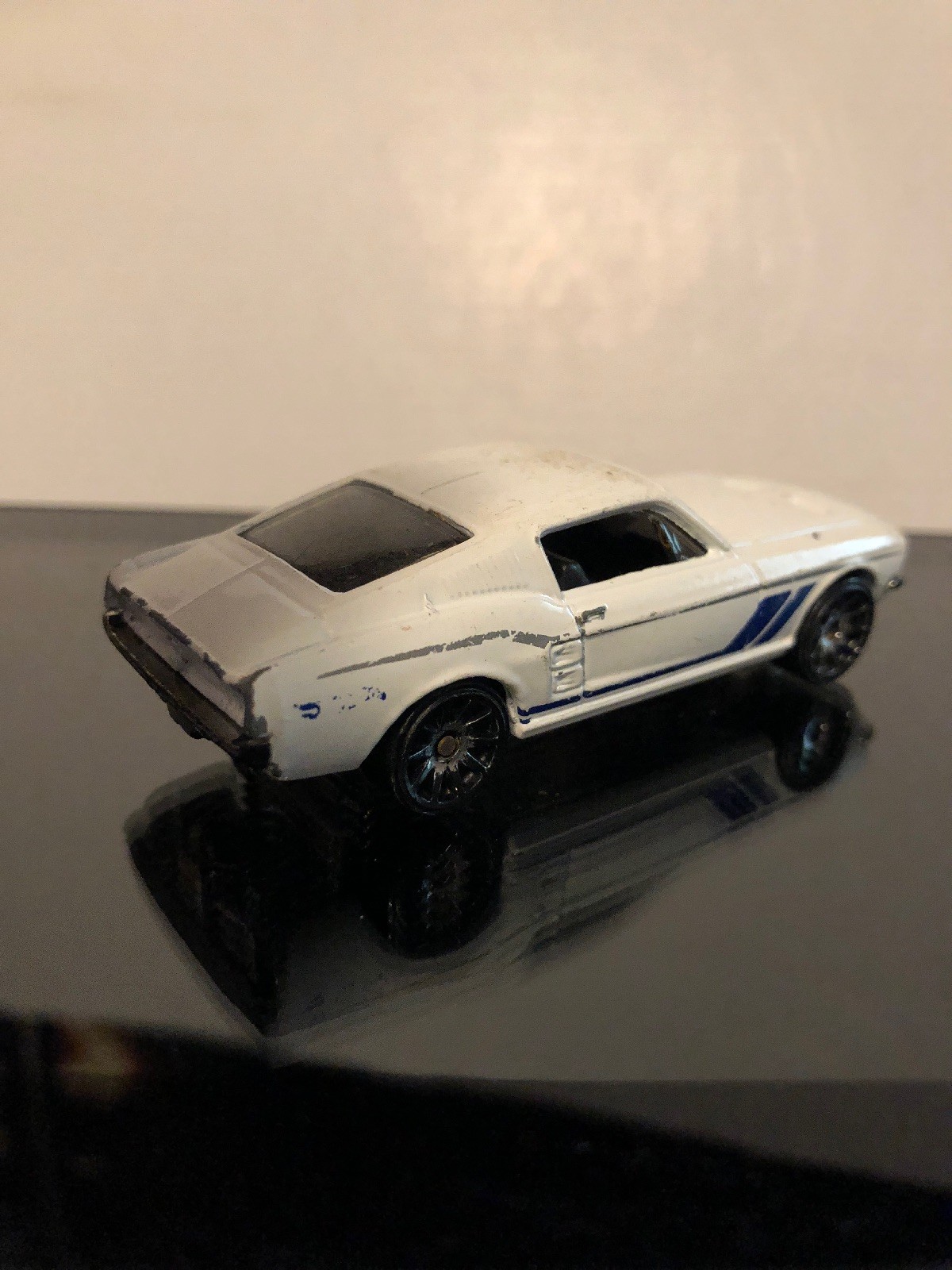 Mattel Hot Wheels R7520 Car White 1186 MJ 1 NL | eBay