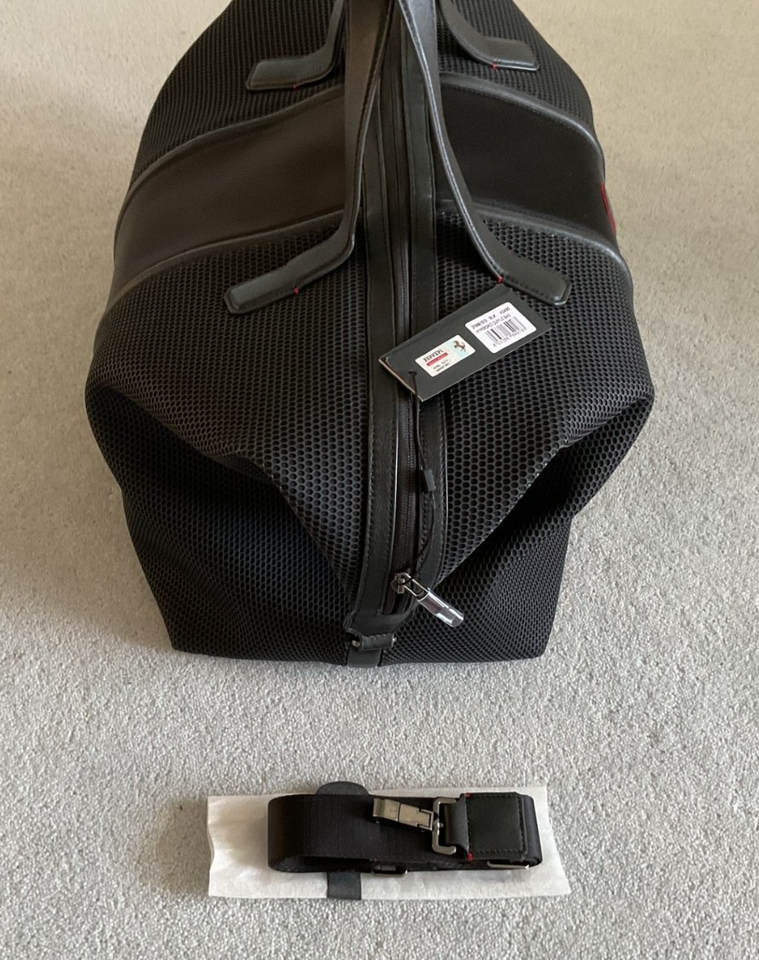 Genuine Ferrari Black Hypergrid Leather Duffle/Shoulder/Weekend/Gym Bag ...