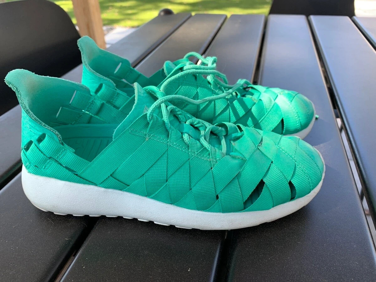 Roshe Run Atomic Teal