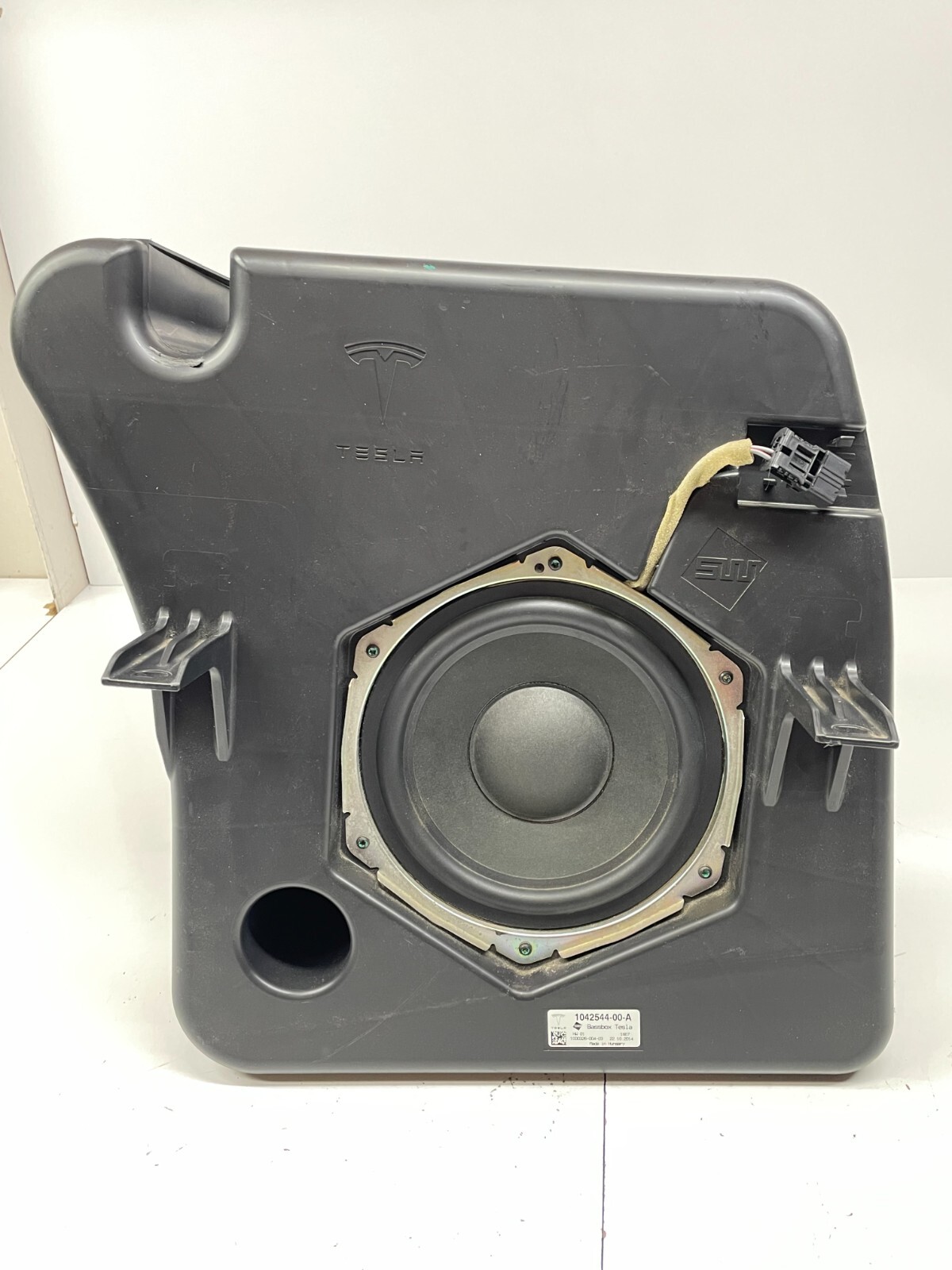 2012 - 2015 TESLA MODEL S BASSBOX PORTED SUB WOOFER BOX 1042544-00-A | eBay