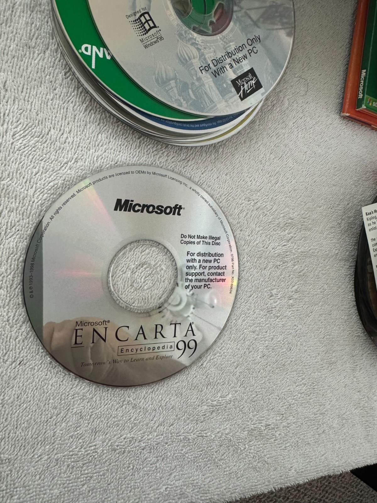 Microsoft Encarta Encyclopedia 99 CD-ROM - PRODUCT KEY NOT INCLUDED ...