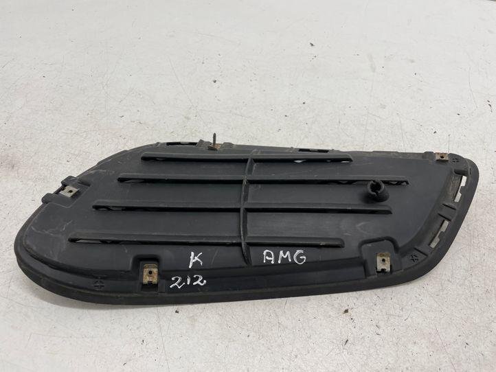 MERCEDES-BENZ E W212 A2128852723 Grille Inférieure Avant 2.20 Diesel ...