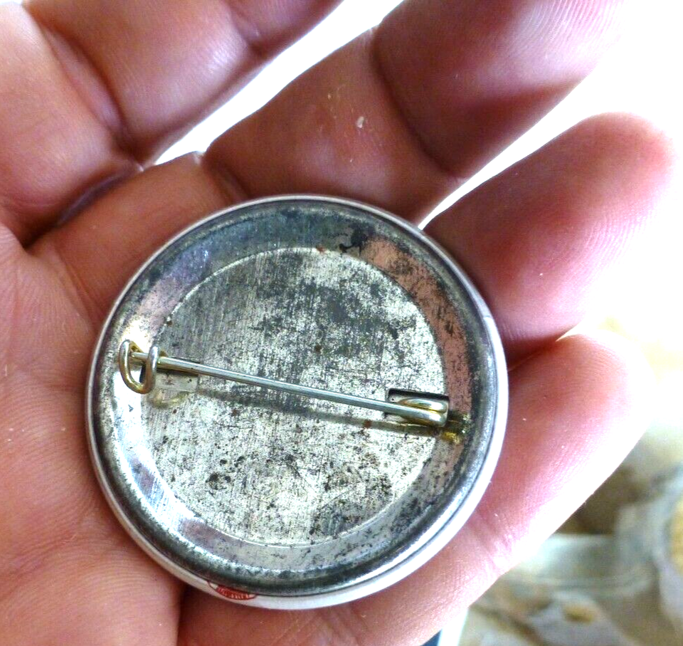 VINTAGE PINBACK BUTTON SOLIDARITY SOLIDARNOSC POLISH TRADE UNION POLAND ...