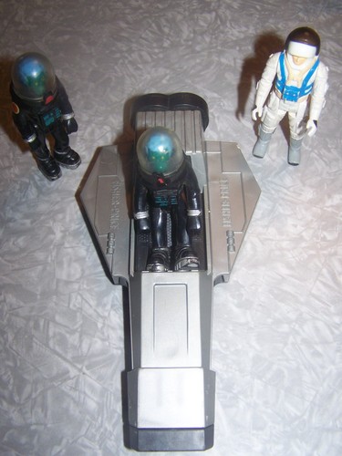 1979 FP Firestar Space Ship & 2 Alien Pilots + 1984 MB Robotix ...
