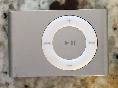 Silver iPod Shuffle 2nd Generation A1204 - Used - Tested | eBay