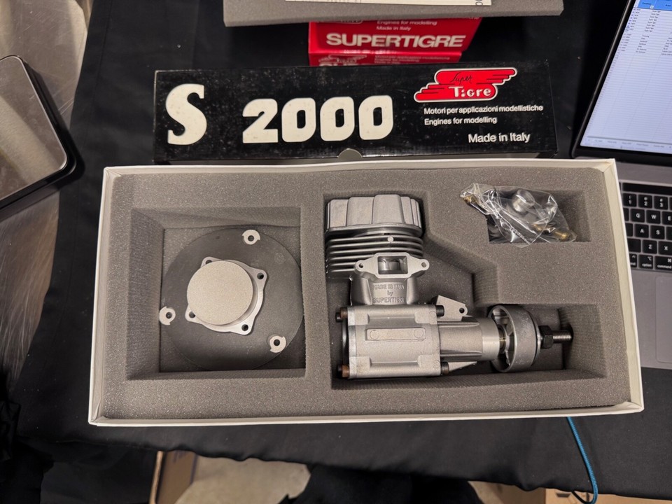 Super Tigre S2000 RC Airplane NITRO 25cc 2 Stroke Engine - Made in ...