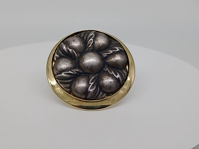 Flower Round Scarf Clip Bronze Gold Tone Metal Raised Design Vintage ...