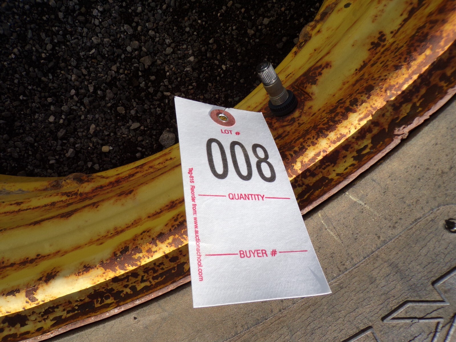 Kelly Springfield Powermark Tractor, L/5 16.9x38 Tire 60% Tread, Tag ...