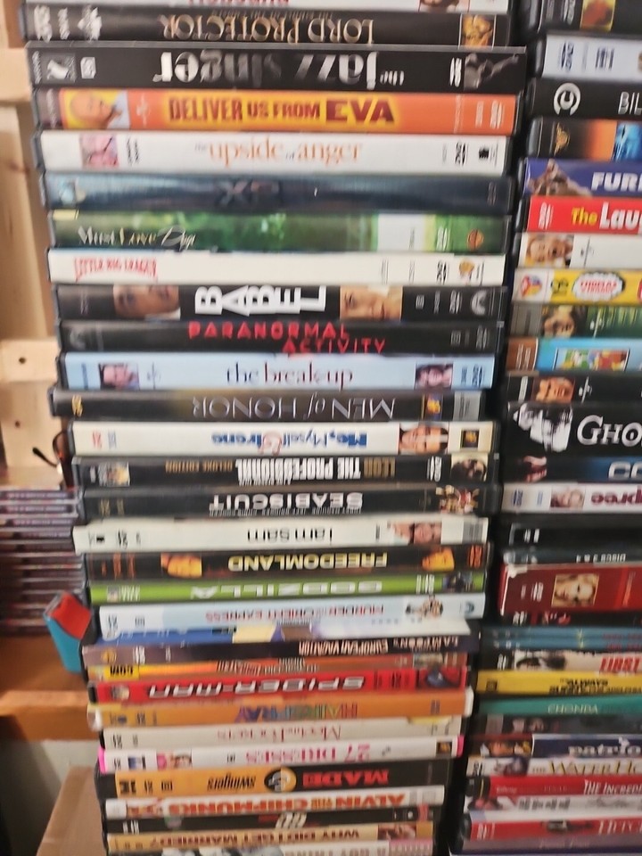 Lot of 125 vintage Estate Sale DVD collection Classic dvds! MOVIES Trl8 ...