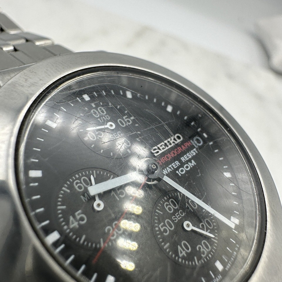 Seiko V657-8140 Chronograph, Stainless Steel Bracelet, Black Dial, New ...