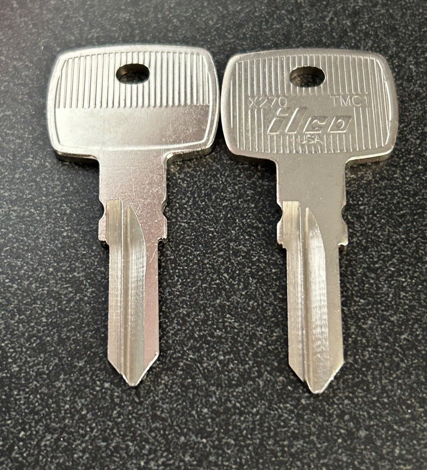 2 Triumph Motorcycle Key Blank Buell 08 09 1125R 1125 R Lightning ...