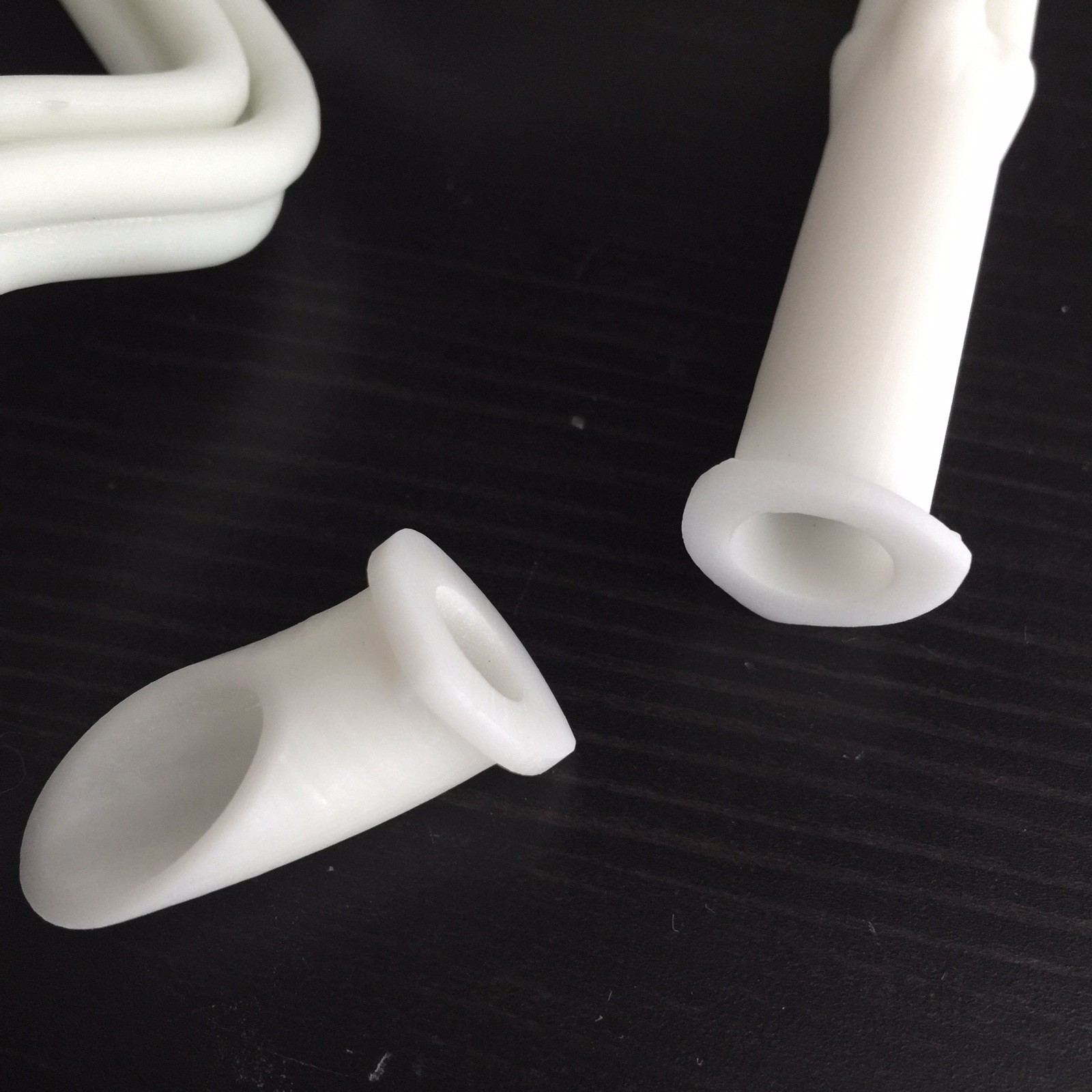 1:12 3dprinted side pipe headers for the small block Chevy Revell ...