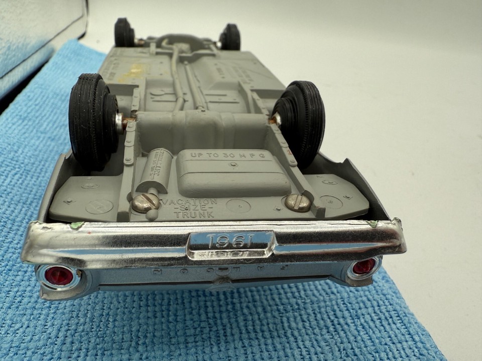 VINTAGE AMT 1961 SILVER FORD FALCON DEALER PROMO CAR | eBay