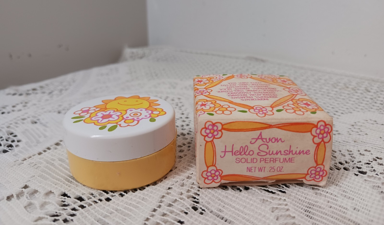 Vintage Avon Hello Sunshine Solid Perfume .25 oz. 1980 New In Original ...