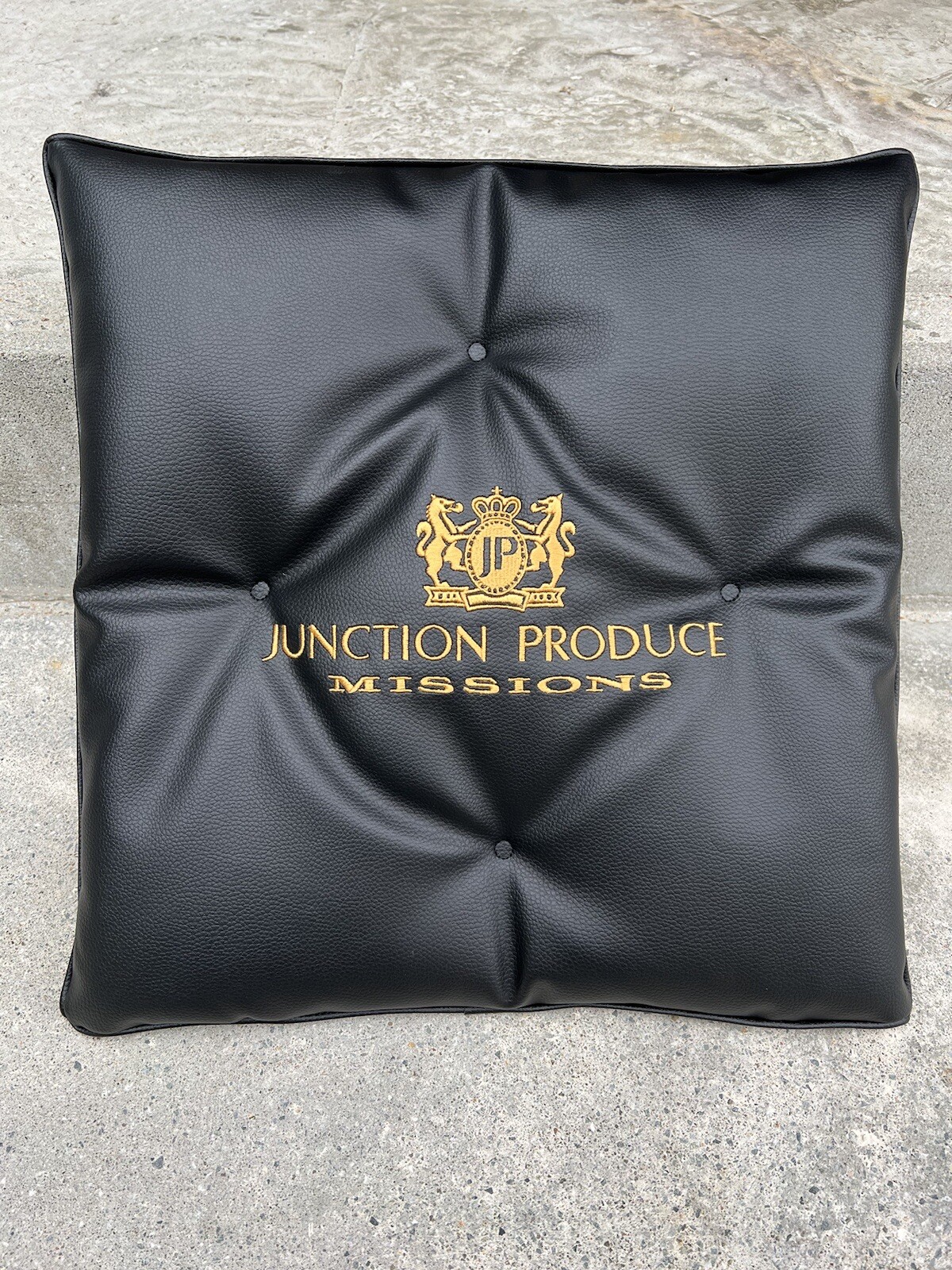 AUTHENTIC JUNCTION PRODUCE "Confort Cushion" BLACK × GOLD | eBay