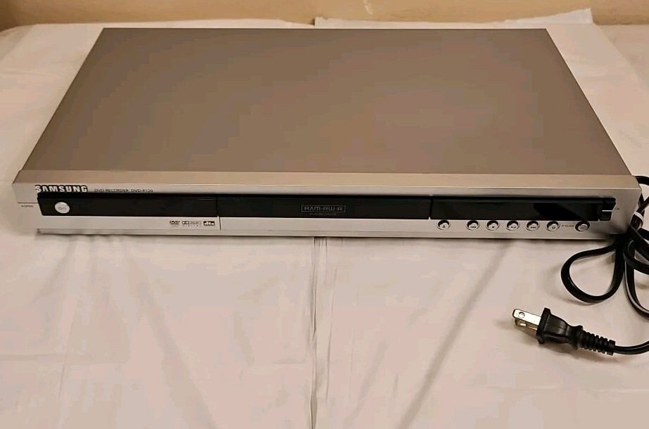New Samsung DVD Recorder & Player DVD-R120/Multi Format(RAM/-RW/-R ...