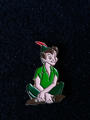 PINS DISNEY PIN PETER PAN SITTING | eBay