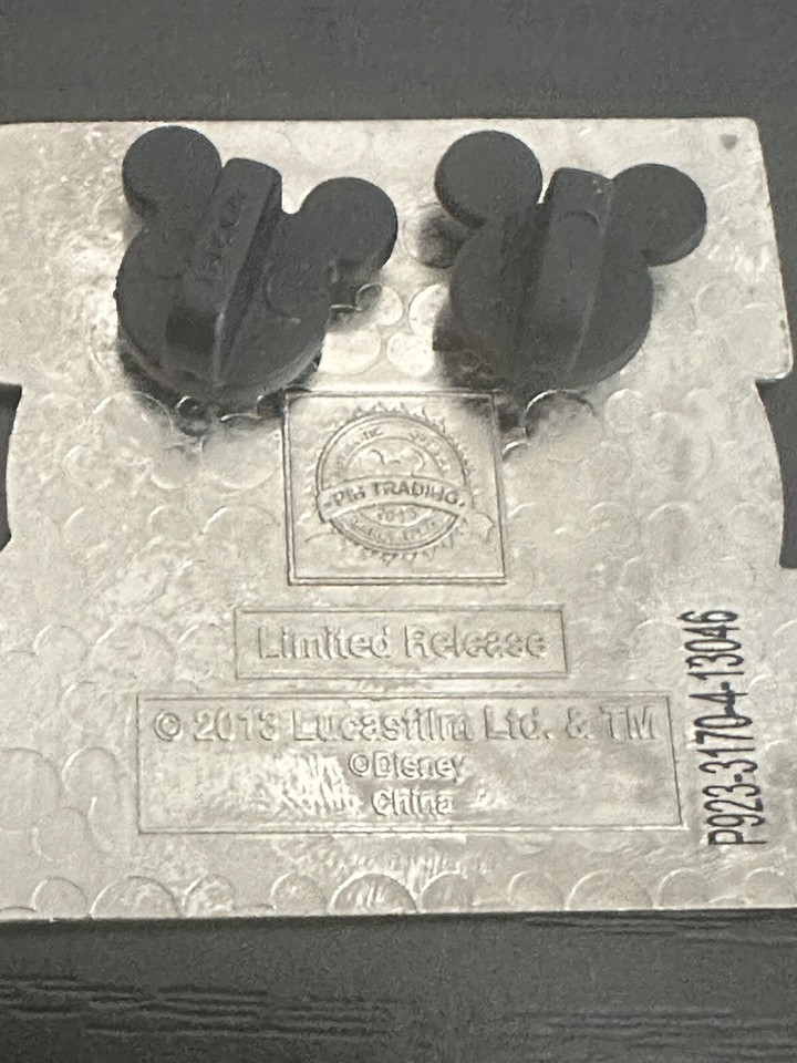 Disney Star Wars Pin Capricorn - Luke Skywalker and Princess Leia | eBay