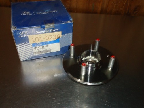 New NOS Genuine Rear Wheel Hub With ABS 52710-25101 Fits Hyundai Accent ...
